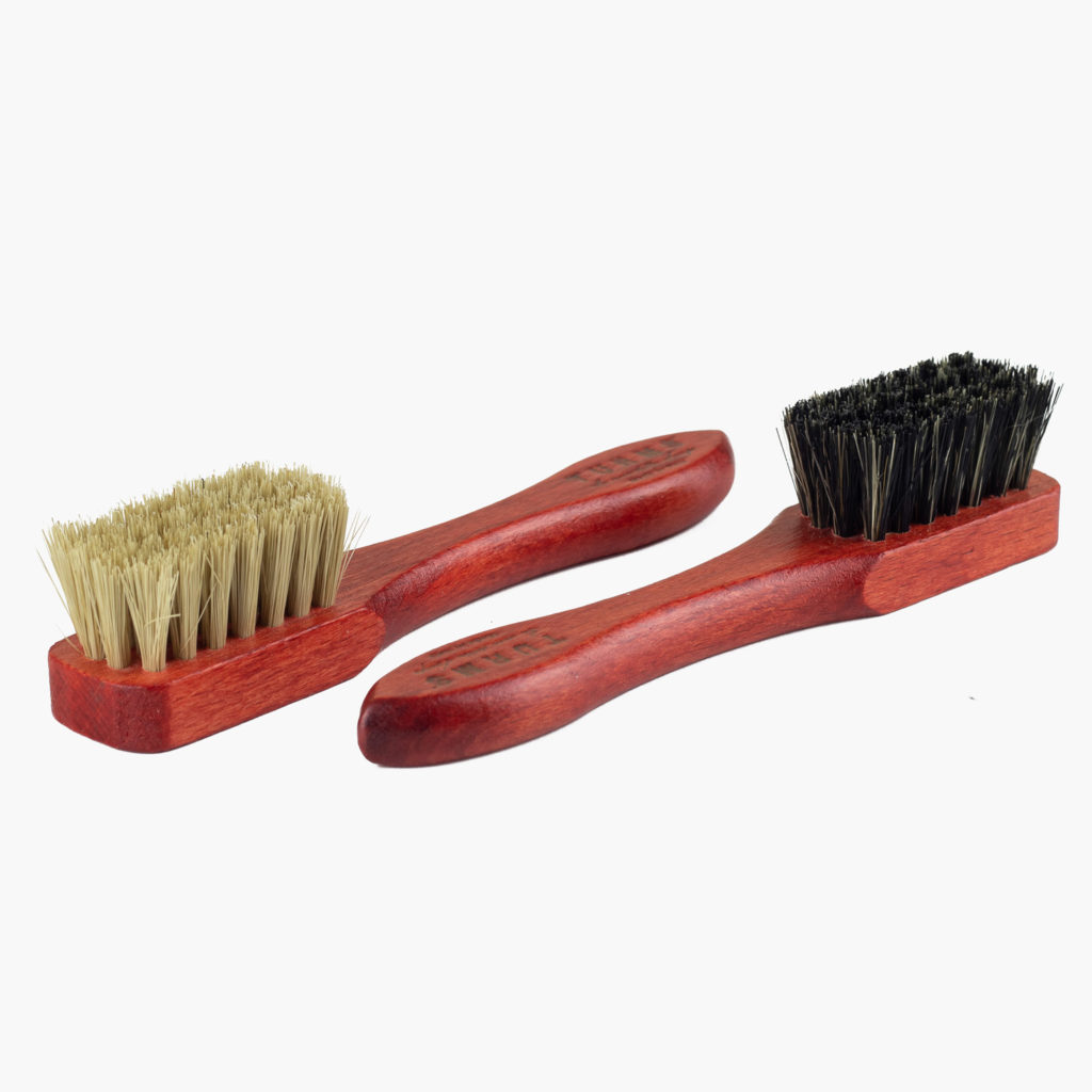 Double Color Daubers: Beechwood with Mixed Horsehair Bristles - TURMS